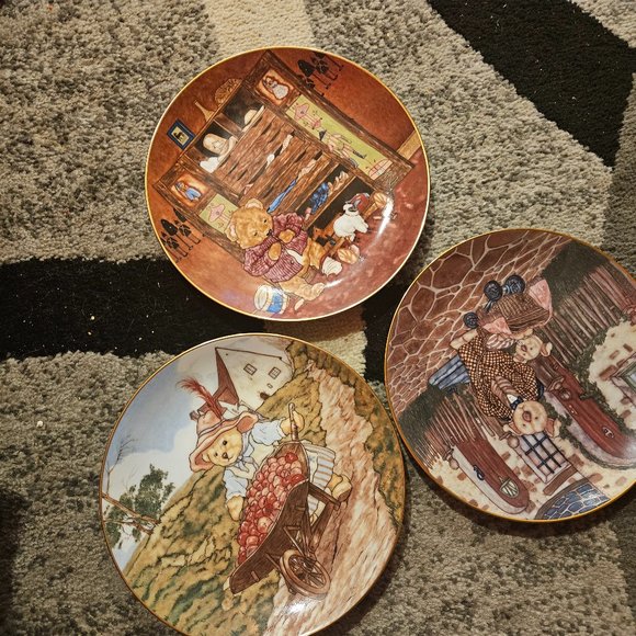 Art | Lovable Teddies Plates | Poshmark